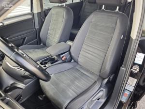 Black Volkswagen Touran 2017 in Vilnius, with an engine capacity of 2.00 L and mileage of 266 thousand km for 9100 €, photo 18 on AUTOMOTO.COM.LV