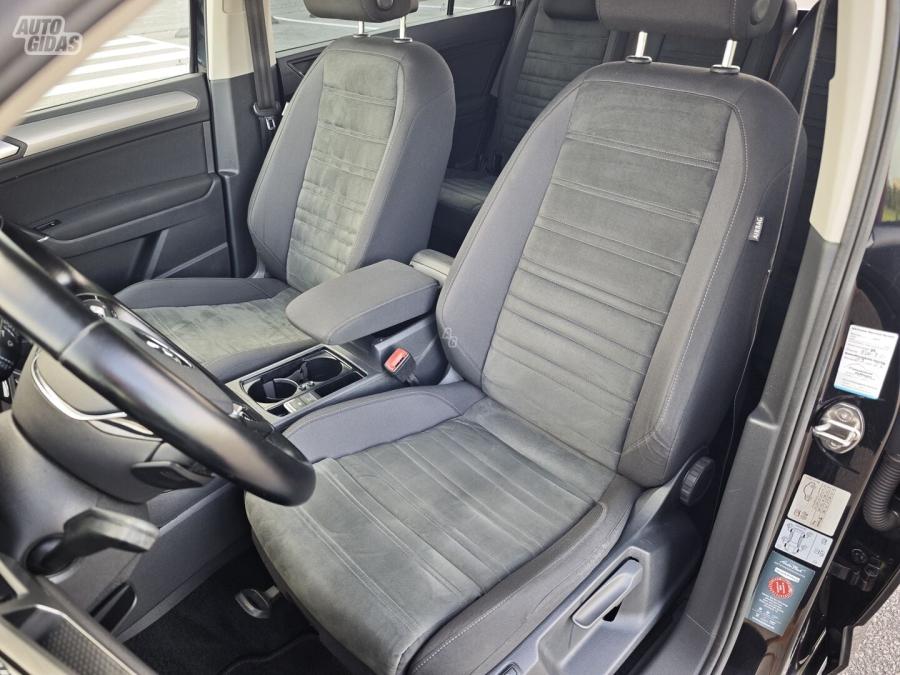 Black Volkswagen Touran 2017 in Vilnius, with an engine capacity of 2.00 L and mileage of 266 thousand km for 9100 €, photo 18 on AUTOMOTO.COM.LV