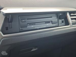 Black Volkswagen Touran 2017 in Vilnius, with an engine capacity of 2.00 L and mileage of 266 thousand km for 9100 €, photo 29 on AUTOMOTO.COM.LV