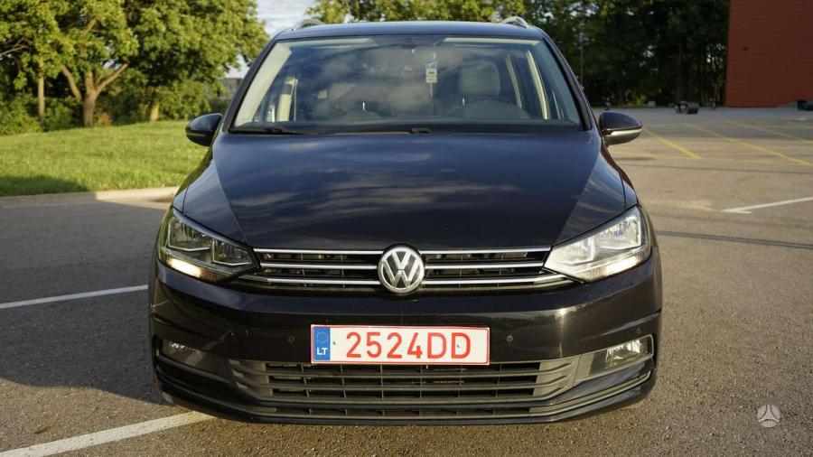 Melns Volkswagen Touran 2017 Kėdainiai, ar dzinēja tilpumu 1.60 L un nobraukumu 272 tūkst. km par 8200 €, foto 3 vietnē AUTOMOTO.COM.LV