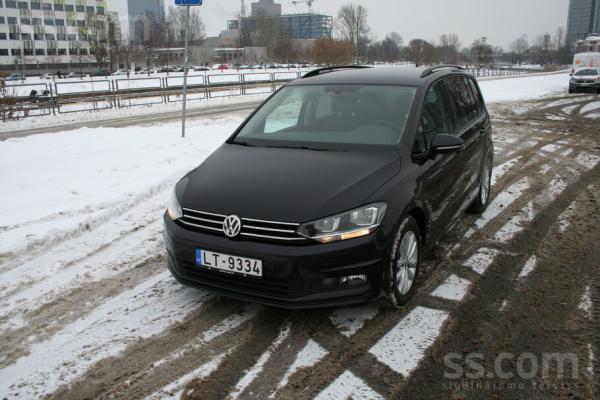 Melns Volkswagen Touran 2018 Rīga, ar dzinēja tilpumu 1.50 L un nobraukumu 289 tūkst. km par 12000 €, foto 1 vietnē AUTOMOTO.COM.LV