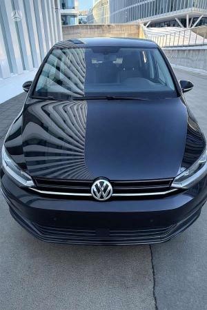 Melns Volkswagen Touran 2018 Viļņa, ar dzinēja tilpumu 1.60 L un nobraukumu 203 tūkst. km par 11990 €, foto 27 vietnē AUTOMOTO.COM.LV