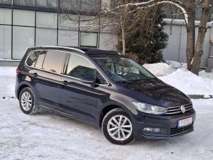Black Volkswagen Touran 2018 in Vilnius, with an engine capacity of 1.40 L and mileage of 249 thousand km for 10900 €, photo  on AUTOMOTO.COM.LV