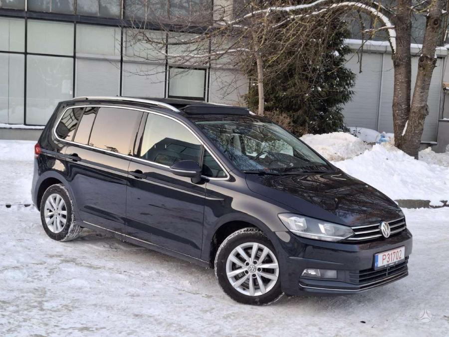 Melns Volkswagen Touran 2018 Viļņa, ar dzinēja tilpumu 1.40 L un nobraukumu 249 tūkst. km par 10900 €, foto 1 vietnē AUTOMOTO.COM.LV