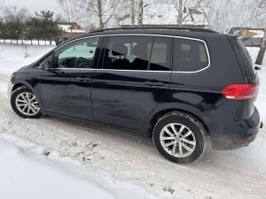 Black Volkswagen Touran 2018 in Taurage, with an engine capacity of 1.97 L and mileage of 323 thousand km for 6300 €, photo  on AUTOMOTO.COM.LV