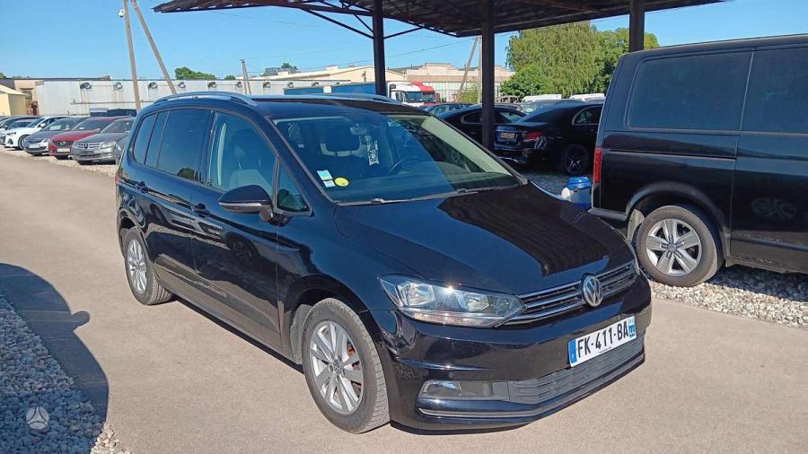 Melns Volkswagen Touran 2019 Tauragė, ar dzinēja tilpumu 1.97 L un nobraukumu 237 tūkst. km par 9400 €, foto 3 vietnē AUTOMOTO.COM.LV