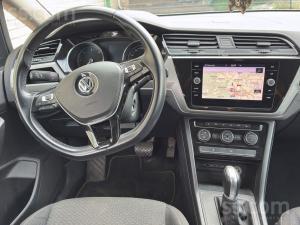 Melns Volkswagen Touran 2019 Tukums, ar dzinēja tilpumu 2.00 L un nobraukumu 323 tūkst. km par 11500 €, foto 7 vietnē AUTOMOTO.COM.LV