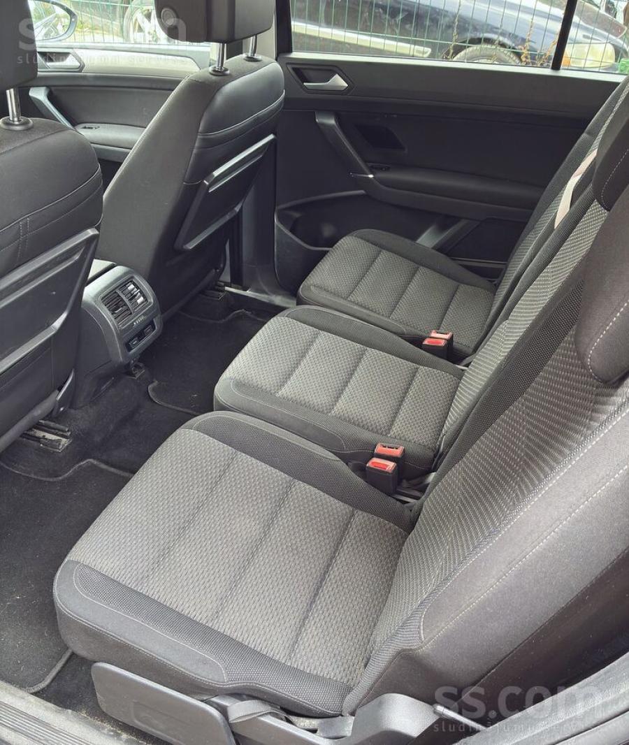 Melns Volkswagen Touran 2019 Tukums, ar dzinēja tilpumu 2.00 L un nobraukumu 323 tūkst. km par 11500 €, foto 11 vietnē AUTOMOTO.COM.LV