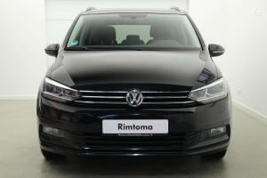 Black Volkswagen Touran 2020 in Vilnius, with an engine capacity of 1.97 L and mileage of 163 thousand km for 16390 €, photo 5 on AUTOMOTO.COM.LV