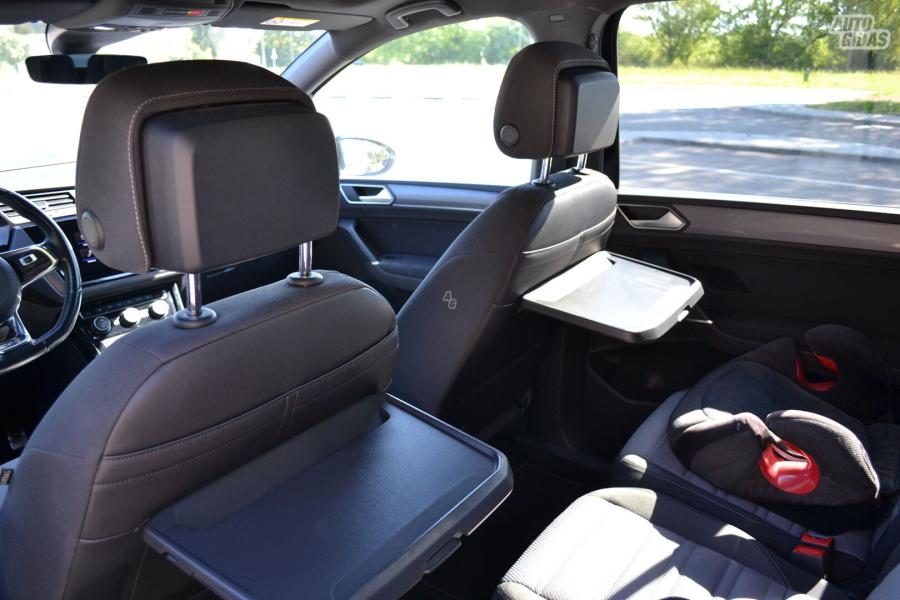 Melns Volkswagen Touran 2020 Kauņa, ar dzinēja tilpumu 2.00 L un nobraukumu 98 tūkst. km par 14995 €, foto 18 vietnē AUTOMOTO.COM.LV