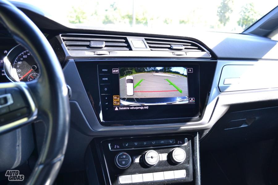 Melns Volkswagen Touran 2020 Kauņa, ar dzinēja tilpumu 2.00 L un nobraukumu 98 tūkst. km par 14995 €, foto 19 vietnē AUTOMOTO.COM.LV