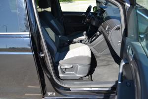 Melns Volkswagen Touran 2020 Kauņa, ar dzinēja tilpumu 2.00 L un nobraukumu 98 tūkst. km par 14995 €, foto 28 vietnē AUTOMOTO.COM.LV