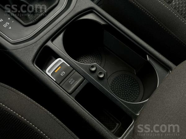Melns Volkswagen Touran 2020 Daugavpils, ar dzinēja tilpumu 2.00 L un nobraukumu 0 tūkst. km par 13995 €, foto 8 vietnē AUTOMOTO.COM.LV