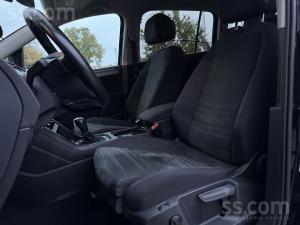 Black Volkswagen Touran 2020 in Valmiera, with an engine capacity of 2.00 L and mileage of 170 thousand km for 17500 €, photo 8 on AUTOMOTO.COM.LV
