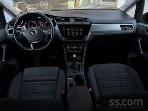 Black Volkswagen Touran 2020 in Valmiera, with an engine capacity of 2.00 L and mileage of 170 thousand km for 17500 €, photo 22 on AUTOMOTO.COM.LV