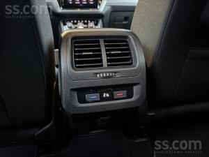 Black Volkswagen Touran 2020 in Valmiera, with an engine capacity of 2.00 L and mileage of 170 thousand km for 17500 €, photo 24 on AUTOMOTO.COM.LV