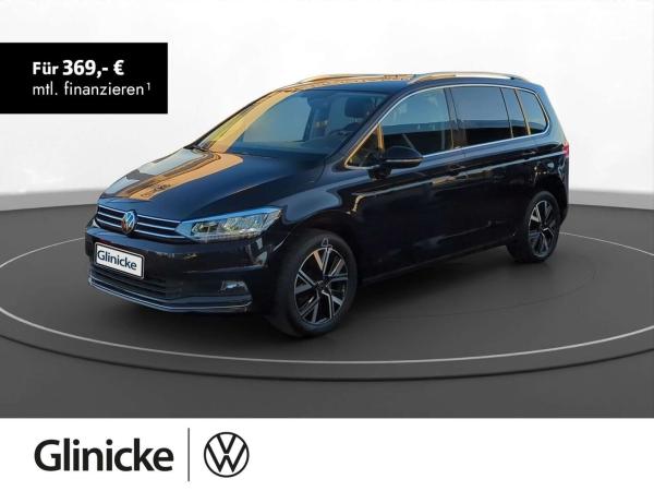 Black Volkswagen Touran 2022 in Kaunas, with an engine capacity of 1.50 L and mileage of 56 thousand km for 30999 €, photo 1 on AUTOMOTO.COM.LV