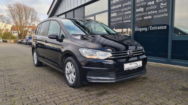 Black Volkswagen Touran 2022 in Kaunas, with an engine capacity of 2.00 L and mileage of 87 thousand km for 26925 €, photo 1 on AUTOMOTO.COM.LV