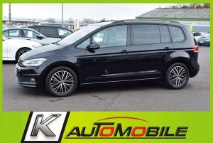 Melns Volkswagen Touran 2023 Kauņa, ar dzinēja tilpumu 1.50 L un nobraukumu 22 tūkst. km par 33197 €, foto 3 vietnē AUTOMOTO.COM.LV