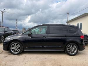 Melns Volkswagen Touran 2023 Viļņa, ar dzinēja tilpumu 1.97 L un nobraukumu 167 tūkst. km par 19200 €, foto 3 vietnē AUTOMOTO.COM.LV