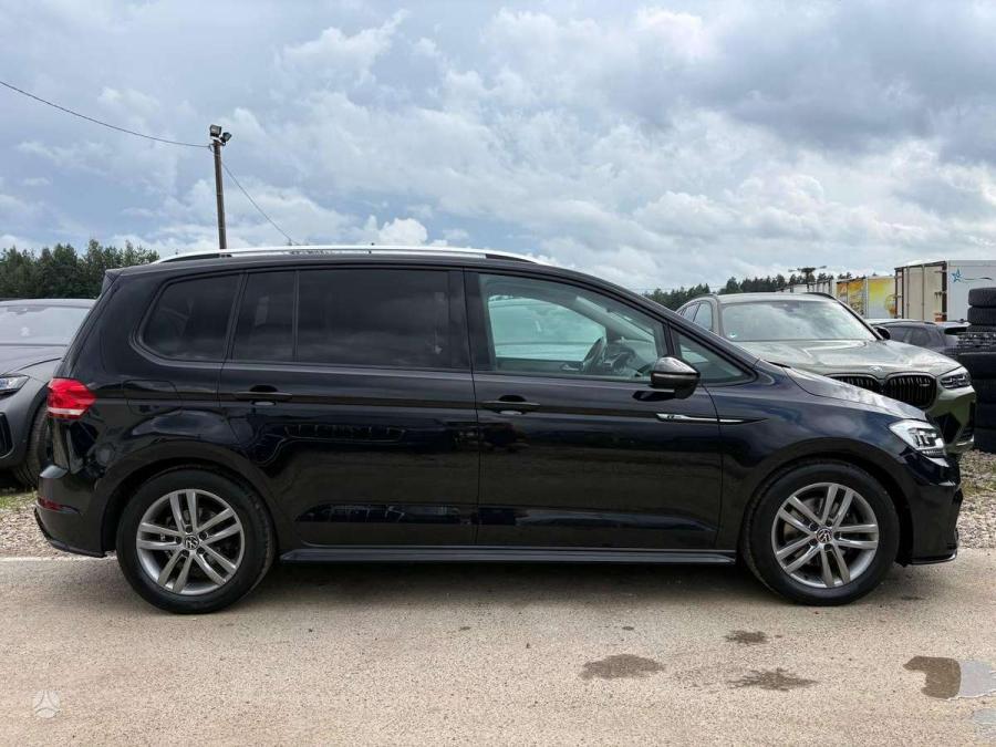 Melns Volkswagen Touran 2023 Viļņa, ar dzinēja tilpumu 1.97 L un nobraukumu 167 tūkst. km par 19200 €, foto 6 vietnē AUTOMOTO.COM.LV