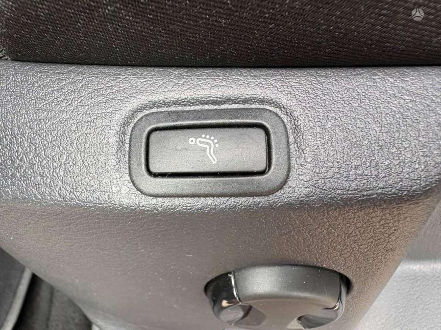 Melns Volkswagen Touran 2023 Viļņa, ar dzinēja tilpumu 1.97 L un nobraukumu 167 tūkst. km par 19200 €, foto 10 vietnē AUTOMOTO.COM.LV