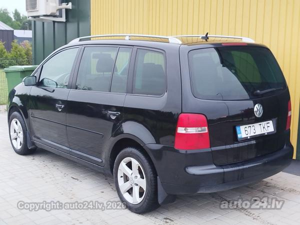 Melns Volkswagen Touran 2006 Tartu, ar dzinēja tilpumu 2.00 L un nobraukumu 300 tūkst. km par 1990 €, foto 6 vietnē AUTOMOTO.COM.LV