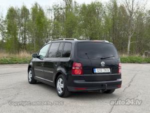 Black Volkswagen Touran 2007 in Tallinn, with an engine capacity of 2.00 L and mileage of 493 thousand km for 1000 €, photo 7 on AUTOMOTO.COM.LV