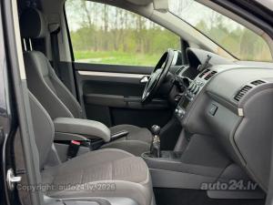 Black Volkswagen Touran 2007 in Tallinn, with an engine capacity of 2.00 L and mileage of 493 thousand km for 1000 €, photo 13 on AUTOMOTO.COM.LV