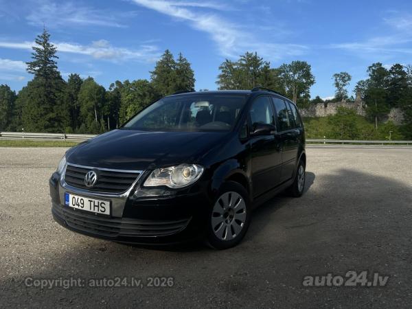 Melns Volkswagen Touran 2007 Terva, ar dzinēja tilpumu 1.90 L un nobraukumu 336 tūkst. km par 3900 €, foto 1 vietnē AUTOMOTO.COM.LV