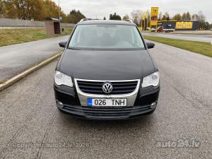 Black Volkswagen Touran 2008 in Tartu, with an engine capacity of 1.40 L and mileage of 195 thousand km for 4800 €, photo 7 on AUTOMOTO.COM.LV