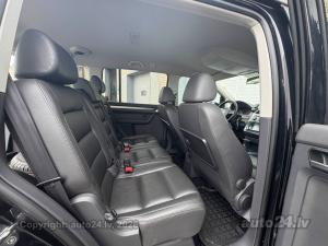 Melns Volkswagen Touran 2009 Paide, ar dzinēja tilpumu 2.00 L un nobraukumu 282 tūkst. km par 5790 €, foto 19 vietnē AUTOMOTO.COM.LV