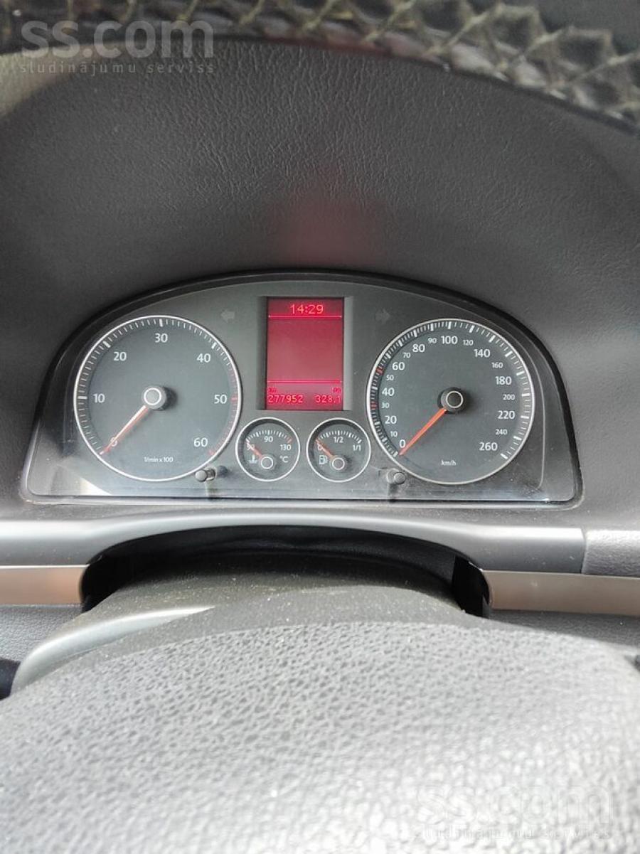 Melns Volkswagen Touran 2009 Tukums, ar dzinēja tilpumu 1.90 L un nobraukumu 278 tūkst. km par 3700 €, foto 17 vietnē AUTOMOTO.COM.LV