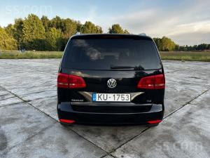 Melns Volkswagen Touran 2011 Cēsis, ar dzinēja tilpumu 1.60 L un nobraukumu 286 tūkst. km par 4900 €, foto 6 vietnē AUTOMOTO.COM.LV