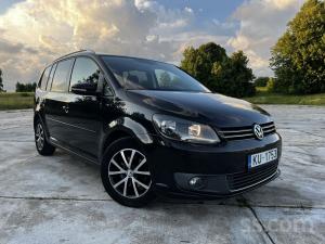 Melns Volkswagen Touran 2011 Cēsis, ar dzinēja tilpumu 1.60 L un nobraukumu 286 tūkst. km par 4900 €, foto 10 vietnē AUTOMOTO.COM.LV