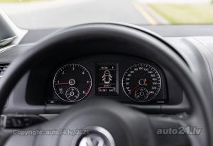 Black Volkswagen Touran 2011 in Tallinn, with an engine capacity of 1.60 L and mileage of 351 thousand km for 4999 €, photo 14 on AUTOMOTO.COM.LV