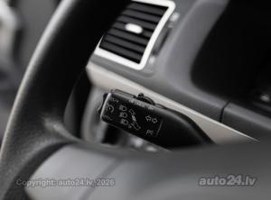Black Volkswagen Touran 2011 in Tallinn, with an engine capacity of 1.60 L and mileage of 351 thousand km for 4999 €, photo 15 on AUTOMOTO.COM.LV