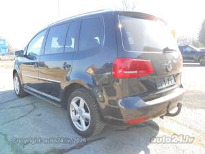 Melns Volkswagen Touran 2013 Viljandi, ar dzinēja tilpumu 2.00 L un nobraukumu 269 tūkst. km par 7490 €, foto 4 vietnē AUTOMOTO.COM.LV