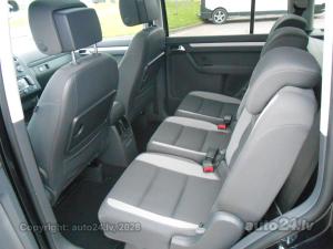 Melns Volkswagen Touran 2014 Viljandi, ar dzinēja tilpumu 2.00 L un nobraukumu 212 tūkst. km par 8990 €, foto 10 vietnē AUTOMOTO.COM.LV