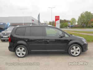 Melns Volkswagen Touran 2014 Viljandi, ar dzinēja tilpumu 2.00 L un nobraukumu 212 tūkst. km par 8990 €, foto 23 vietnē AUTOMOTO.COM.LV