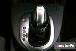 Melns Volkswagen Touran 2014 Rīga, ar dzinēja tilpumu 2.00 L un nobraukumu 283 tūkst. km par 8550 €, foto 12 vietnē AUTOMOTO.COM.LV