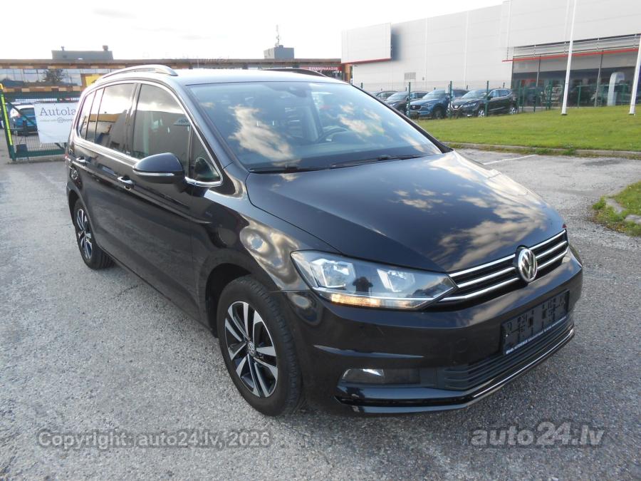 Melns Volkswagen Touran 2019 Viljandi, ar dzinēja tilpumu 1.60 L un nobraukumu 250 tūkst. km par 12490 €, foto 4 vietnē AUTOMOTO.COM.LV