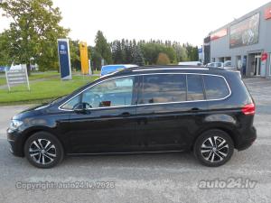 Melns Volkswagen Touran 2019 Viljandi, ar dzinēja tilpumu 1.60 L un nobraukumu 250 tūkst. km par 12490 €, foto 22 vietnē AUTOMOTO.COM.LV