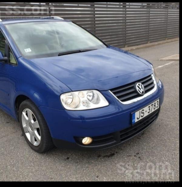 Zils Volkswagen Touran 2004 Rīga, ar dzinēja tilpumu 2.00 L un nobraukumu 400 tūkst. km par 500 €, foto 1 vietnē AUTOMOTO.COM.LV