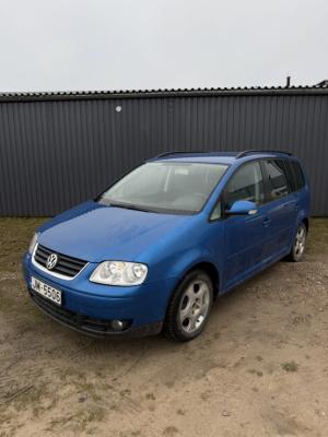 Zils Volkswagen Touran 2004 Rīga, ar dzinēja tilpumu 1.60 L un nobraukumu 311 tūkst. km par 800 €, foto 9 vietnē AUTOMOTO.COM.LV