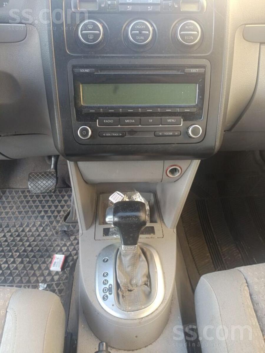 Zils Volkswagen Touran 2004 Rīga, ar dzinēja tilpumu 1.90 L un nobraukumu 365 tūkst. km par 750 €, foto 10 vietnē AUTOMOTO.COM.LV