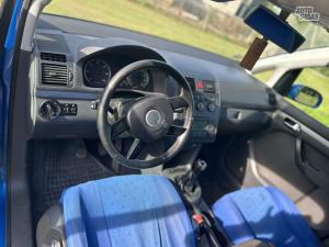 Blue Volkswagen Touran 2004 in Panevezys, with an engine capacity of 2.00 L and mileage of 254 thousand km for 2250 €, photo 5 on AUTOMOTO.COM.LV