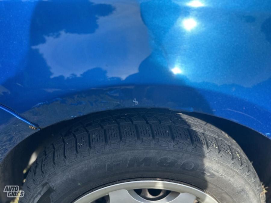 Blue Volkswagen Touran 2004 in Panevezys, with an engine capacity of 2.00 L and mileage of 254 thousand km for 2250 €, photo 8 on AUTOMOTO.COM.LV