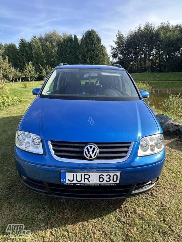 Zils Volkswagen Touran 2004 Panevēža, ar dzinēja tilpumu 2.00 L un nobraukumu 254 tūkst. km par 2000 €, foto 1 vietnē AUTOMOTO.COM.LV