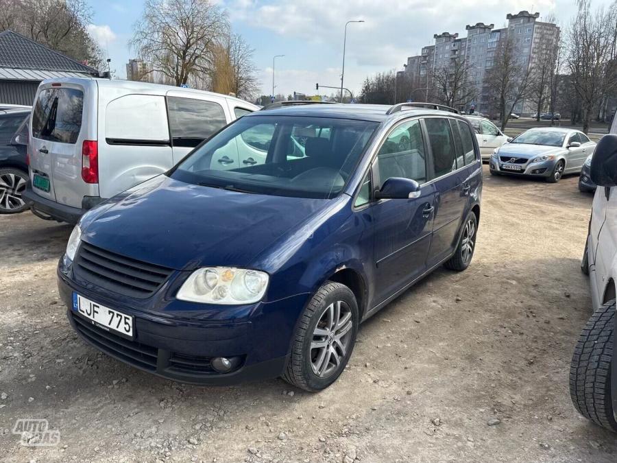 Zils Volkswagen Touran 2005 Viļņa, ar dzinēja tilpumu 1.90 L un nobraukumu 356 tūkst. km par 800 €, foto 1 vietnē AUTOMOTO.COM.LV